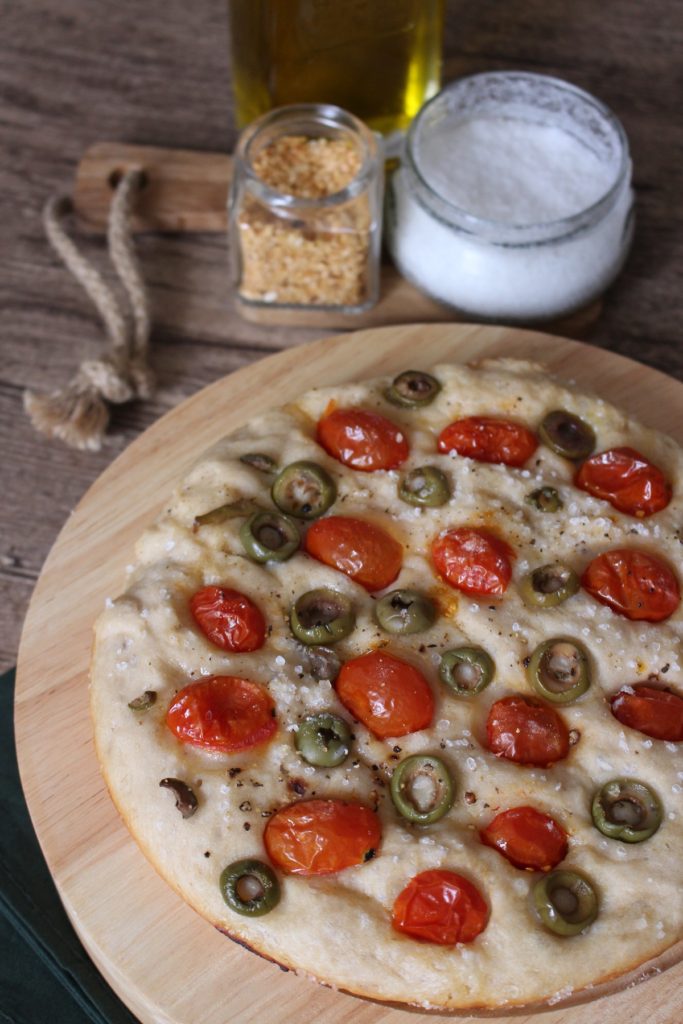 Como fazer uma tradicional Focaccia Italiana - Bru Calderon