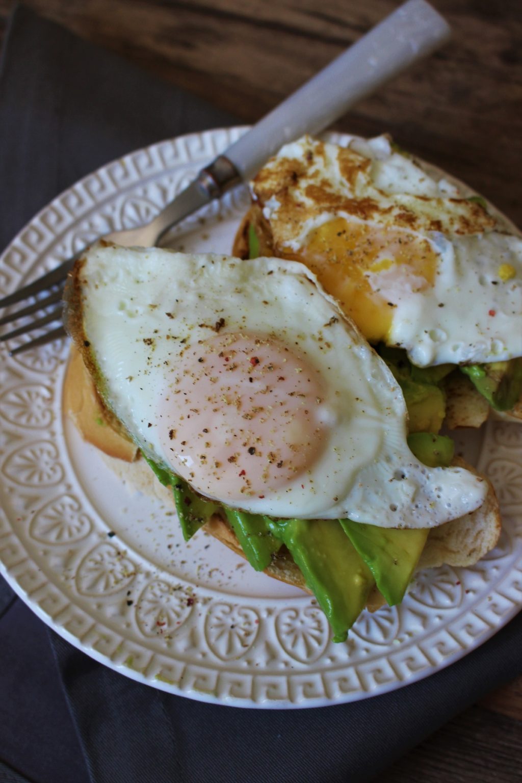 Aprenda a famosa receita de Avocado Toast - Bru Calderon